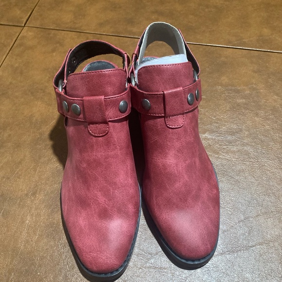 Shoes | Womens Red Indigo Ankle Boots Nwt Reduced 280 75 M Very ...